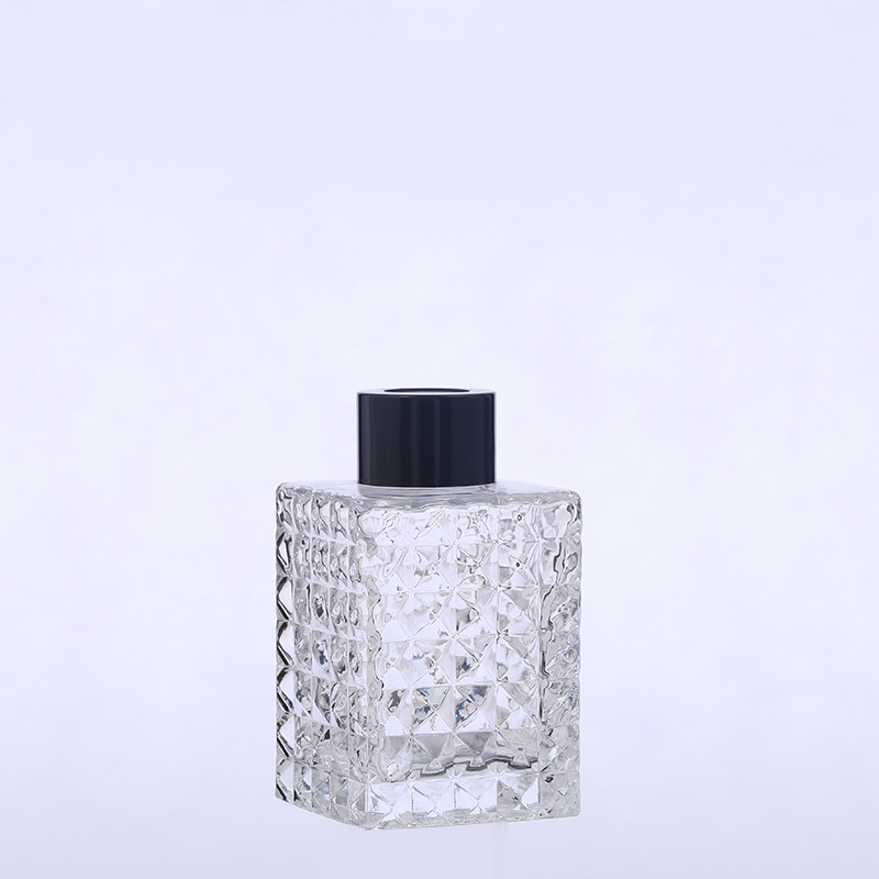 Diamond Shaped Perfume Bottle Glass Perfume Bottle